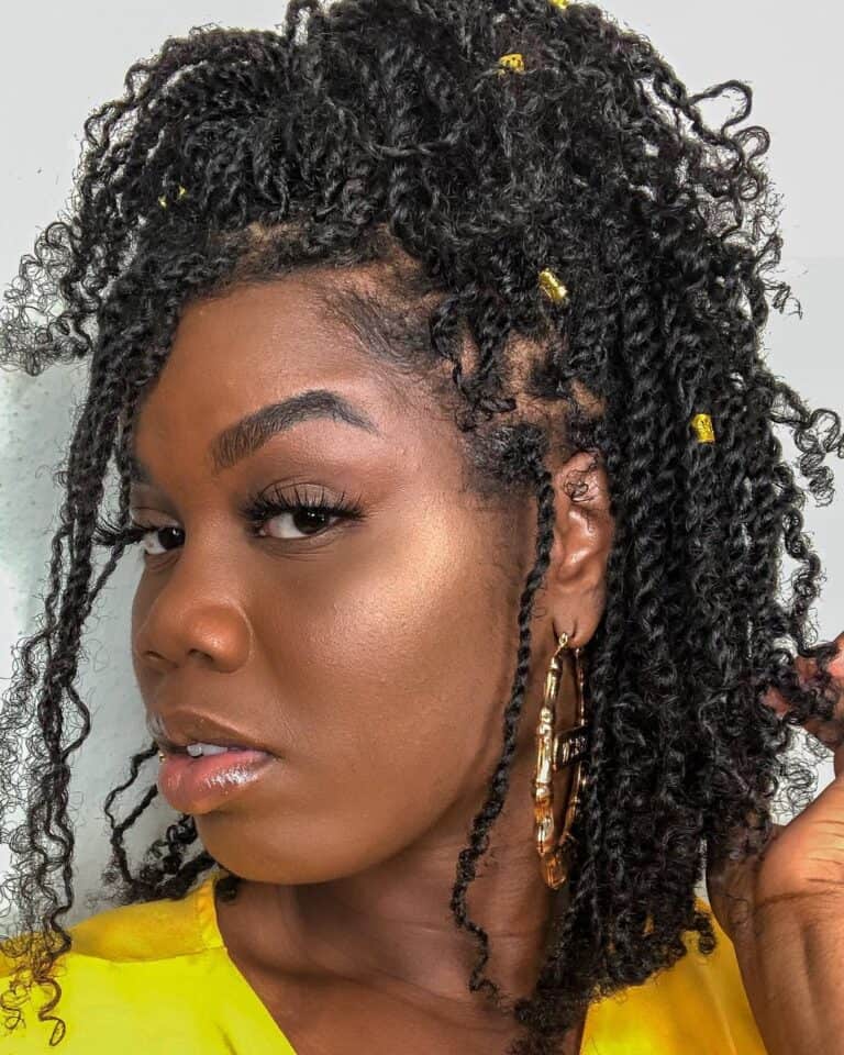 Mini Twists on Natural Hair: A No-Frills, No-Twist Guide For 2025